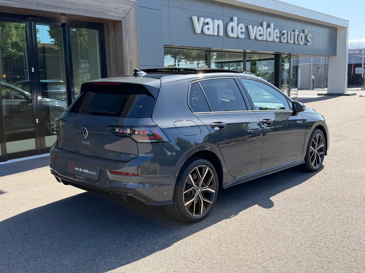 Volkswagen Golf 1.5 eHybrid 272pk GTE | Panoramadak | Leder | 360 ...