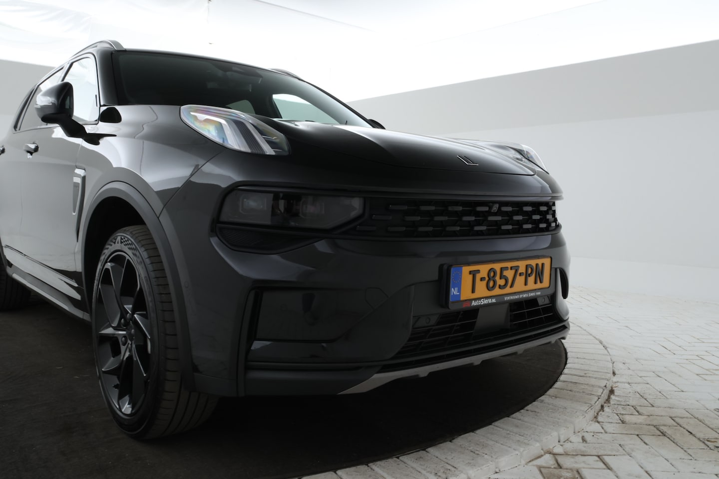Lynk & Co 01 1.5 Full black, Panoramadak, 360 Camera, Apple Carplay ...